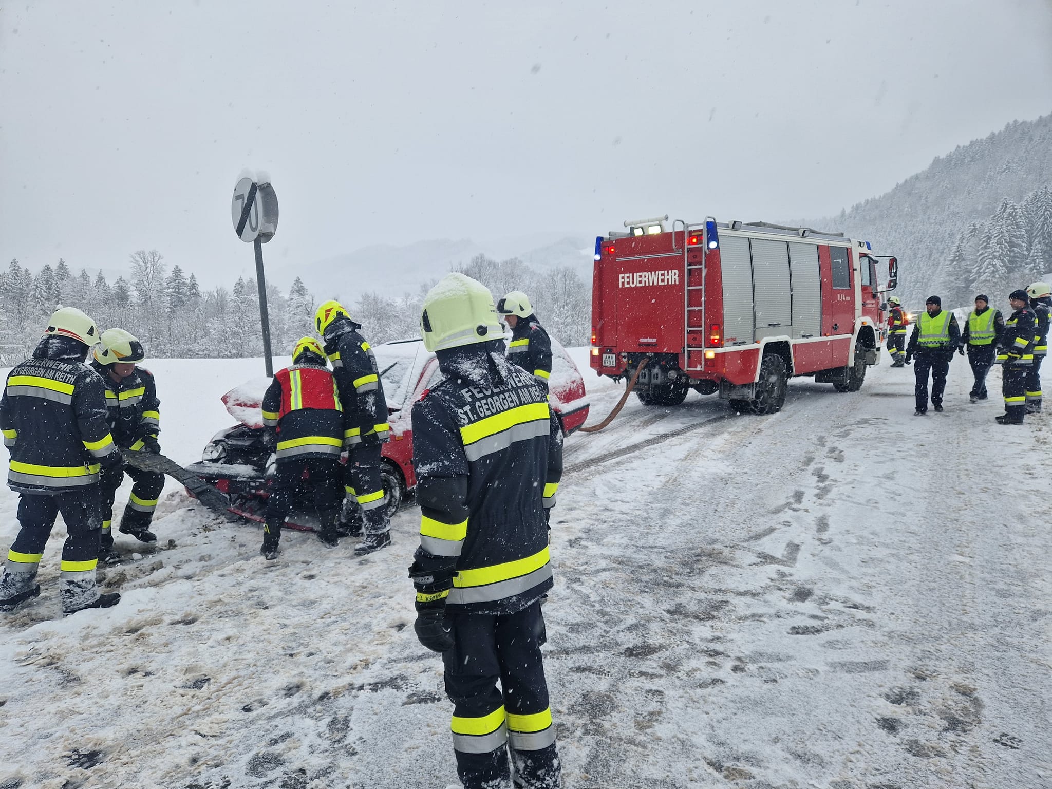 EINSATZ T2 Menschenrettung (1 eingeklemmte Person Nr.01/2023 - FF St. Georgen am Reith